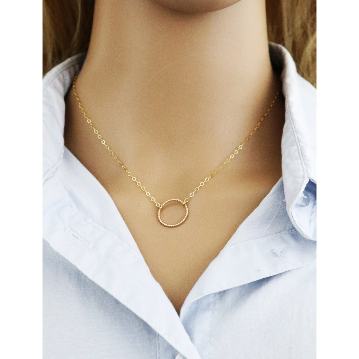 Unity Twist Circle Necklace – Irresistibly Minimal